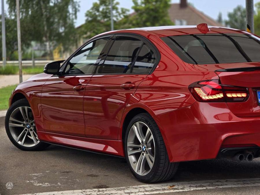 Red BMW 328 2016 in Radviliskis, with an engine capacity of 2.00 L and mileage of 195 thousand km for 12700 €, photo 17 on AUTOMOTO.COM.LV