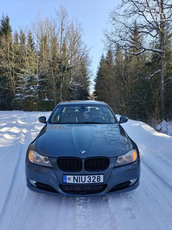 BMW 328 2010 in Kaunas, with an engine capacity of 3.00 L and mileage of 330 thousand km for 3800 €, photo 1 on AUTOMOTO.COM.LV