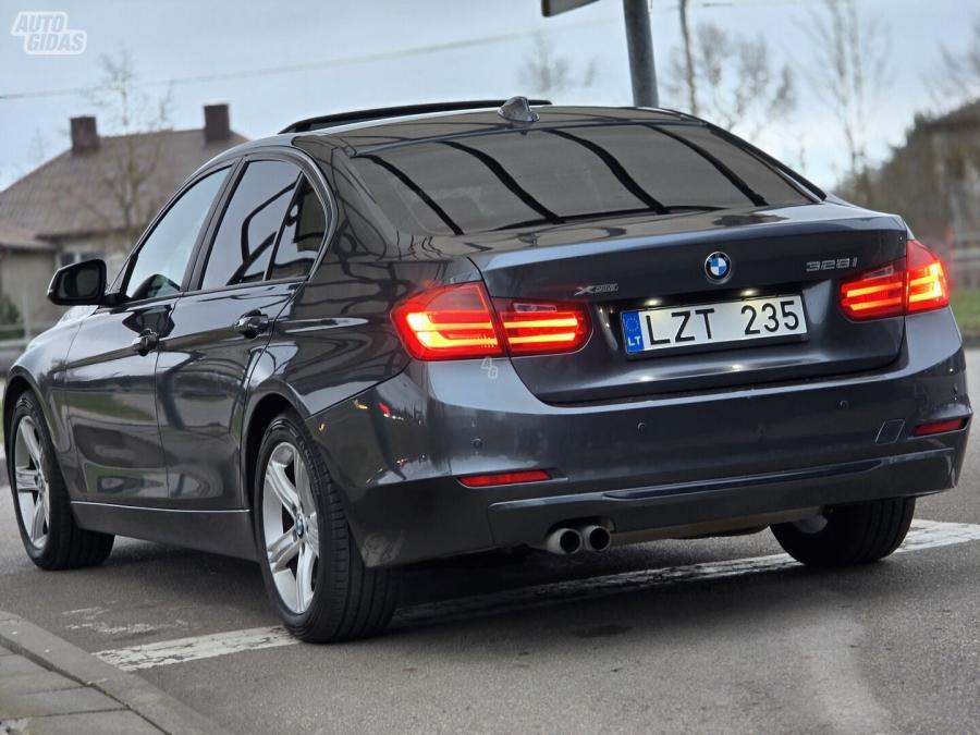 BMW 328 2013 in Siauliai, with an engine capacity of 2.00 L and mileage of 210 thousand km for 7700 €, photo 13 on AUTOMOTO.COM.LV
