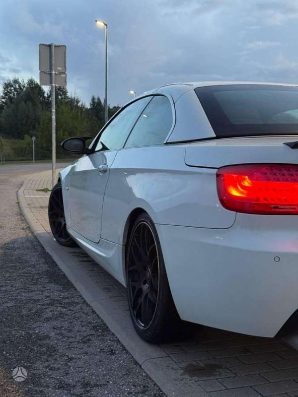 Balts BMW 328 2009 Viļņa, ar dzinēja tilpumu 3.00 L un nobraukumu 136 tūkst. km par 9999 €, foto 5 vietnē AUTOMOTO.COM.LV