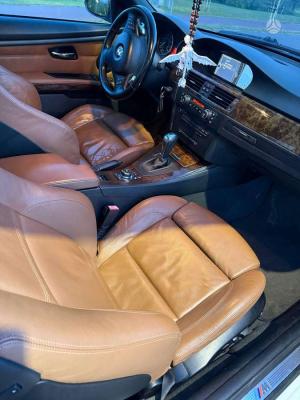White BMW 328 2009 in Vilnius, with an engine capacity of 3.00 L and mileage of 136 thousand km for 9999 €, photo 9 on AUTOMOTO.COM.LV