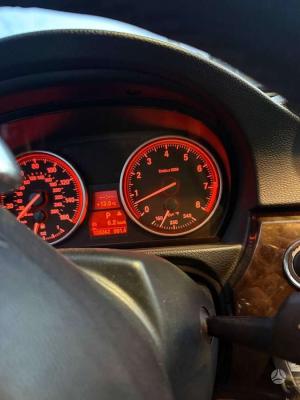 White BMW 328 2009 in Vilnius, with an engine capacity of 3.00 L and mileage of 136 thousand km for 9999 €, photo 12 on AUTOMOTO.COM.LV