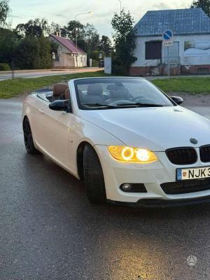 White BMW 328 2009 in Vilnius, with an engine capacity of 3.00 L and mileage of 136 thousand km for 9999 €, photo 15 on AUTOMOTO.COM.LV