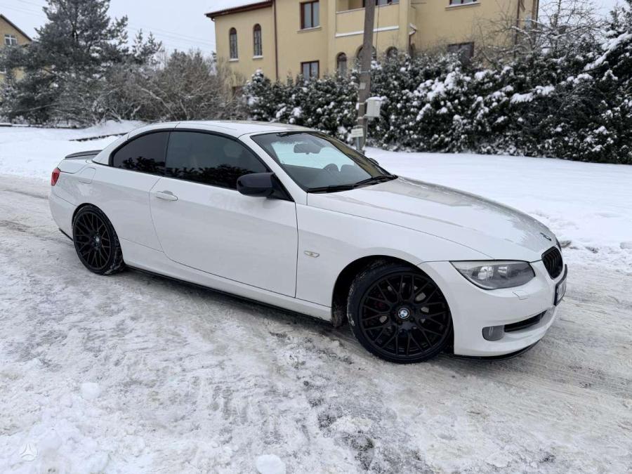 White BMW 328 2013 in Vilnius, with an engine capacity of 3.00 L and mileage of 170 thousand km for 8450 €, photo 4 on AUTOMOTO.COM.LV