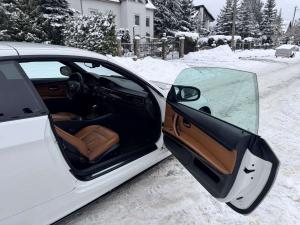 White BMW 328 2013 in Vilnius, with an engine capacity of 3.00 L and mileage of 170 thousand km for 8450 €, photo 25 on AUTOMOTO.COM.LV