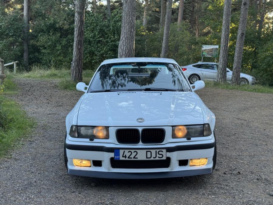 Balts BMW 328 1994 Tallina, ar dzinēja tilpumu 2.80 L un nobraukumu 287 tūkst. km par 8000 €, foto 4 vietnē AUTOMOTO.COM.LV