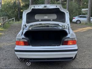 Balts BMW 328 1994 Tallina, ar dzinēja tilpumu 2.80 L un nobraukumu 287 tūkst. km par 8000 €, foto 5 vietnē AUTOMOTO.COM.LV