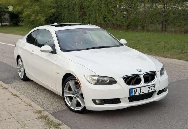 White BMW 328 2008 in Vilnius, with an engine capacity of 3.00 L and mileage of 246 thousand km for 5999 €, photo 9 on AUTOMOTO.COM.LV