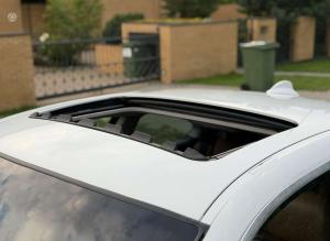 White BMW 328 2008 in Vilnius, with an engine capacity of 3.00 L and mileage of 246 thousand km for 5999 €, photo 11 on AUTOMOTO.COM.LV