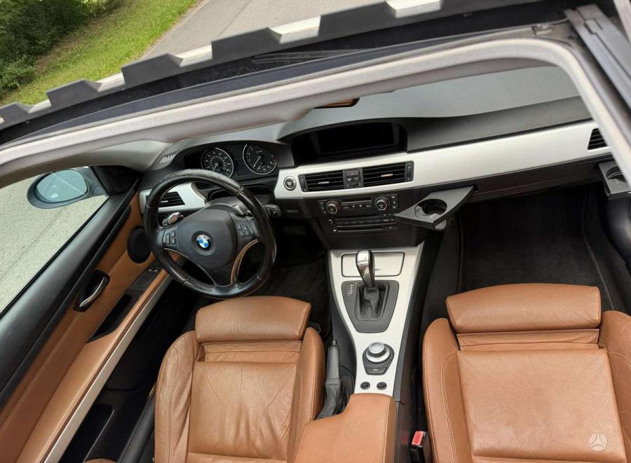 White BMW 328 2008 in Vilnius, with an engine capacity of 3.00 L and mileage of 246 thousand km for 5999 €, photo 19 on AUTOMOTO.COM.LV