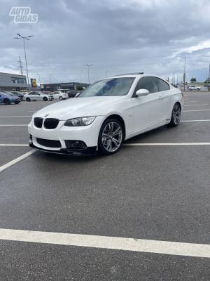 Balts BMW 328 2009 Kauņa, ar dzinēja tilpumu 3.00 L un nobraukumu 272 tūkst. km par 7100 €, foto 3 vietnē AUTOMOTO.COM.LV