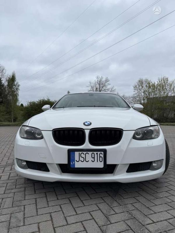 Balts BMW 328 2009 Viļņa, ar dzinēja tilpumu 3.00 L un nobraukumu 271 tūkst. km par 5600 €, foto 3 vietnē AUTOMOTO.COM.LV