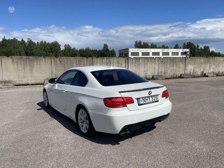 Белый БМВ 328 2011 в Паневежис, объемом двигателя 3.00 л и пробегом 227 тыс. км за 7300 €, фото 8 на AUTOMOTO.COM.LV