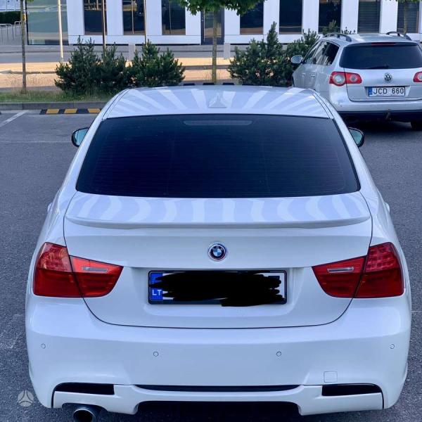 White BMW 328 2007 in Vilnius, with an engine capacity of 3.00 L and mileage of 198 thousand km for 7000 €, photo 3 on AUTOMOTO.COM.LV
