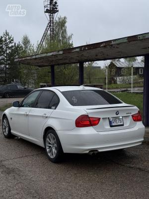 White BMW 328 2009 in Vilnius, with an engine capacity of 3.00 L and mileage of 274 thousand km for 5600 €, photo 4 on AUTOMOTO.COM.LV