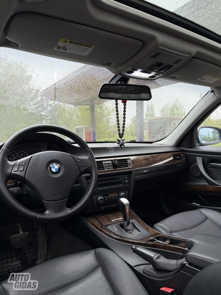 White BMW 328 2009 in Vilnius, with an engine capacity of 3.00 L and mileage of 274 thousand km for 5600 €, photo 9 on AUTOMOTO.COM.LV