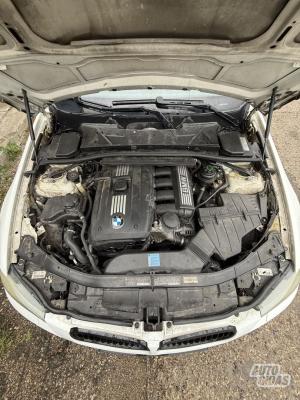 White BMW 328 2009 in Vilnius, with an engine capacity of 3.00 L and mileage of 274 thousand km for 5600 €, photo 12 on AUTOMOTO.COM.LV