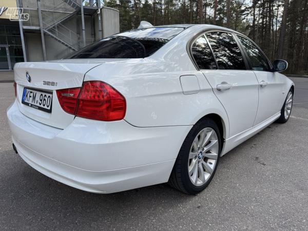 Balts BMW 328 2011 Druskininkai, ar dzinēja tilpumu 3.00 L un nobraukumu 235 tūkst. km par 5300 €, foto 7 vietnē AUTOMOTO.COM.LV