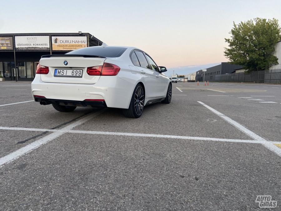 White BMW 328 2012 in Kaunas, with an engine capacity of 2.00 L and mileage of 235 thousand km for 9000 €, photo 14 on AUTOMOTO.COM.LV