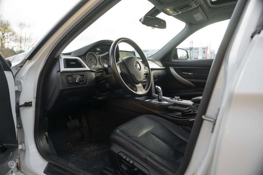 White BMW 328 2013 in Vilnius, with an engine capacity of 2.00 L and mileage of 222 thousand km for 8300 €, photo 16 on AUTOMOTO.COM.LV