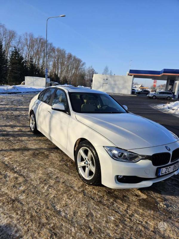 Balts BMW 328 2013 Radviliškis, ar dzinēja tilpumu 2.00 L un nobraukumu 143 tūkst. km par 10500 €, foto 4 vietnē AUTOMOTO.COM.LV