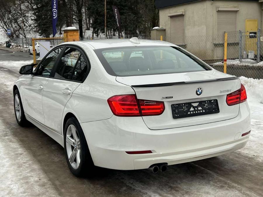 White BMW 328 2013 in Vilnius, with an engine capacity of 2.00 L and mileage of 222 thousand km for 9000 €, photo 2 on AUTOMOTO.COM.LV