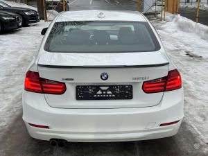 White BMW 328 2013 in Vilnius, with an engine capacity of 2.00 L and mileage of 222 thousand km for 9000 €, photo 4 on AUTOMOTO.COM.LV