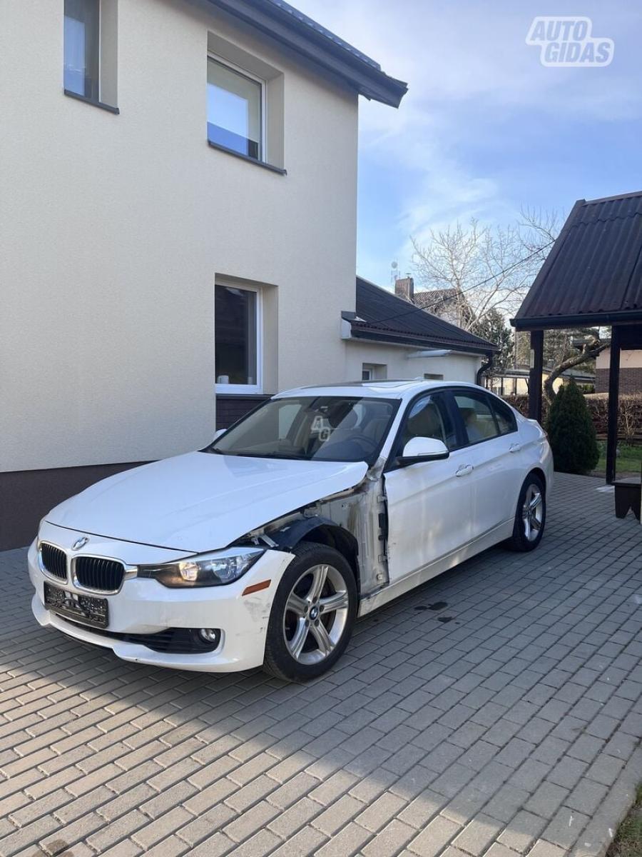 Balts BMW 328 2013 Gargždai, ar dzinēja tilpumu 2.00 L un nobraukumu 145 tūkst. km par 6500 €, foto 3 vietnē AUTOMOTO.COM.LV