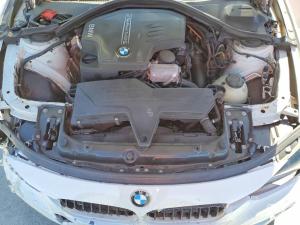 White BMW 328 2013 in Klaipeda, with an engine capacity of 2.00 L and mileage of 149 thousand km for 4250 €, photo 12 on AUTOMOTO.COM.LV