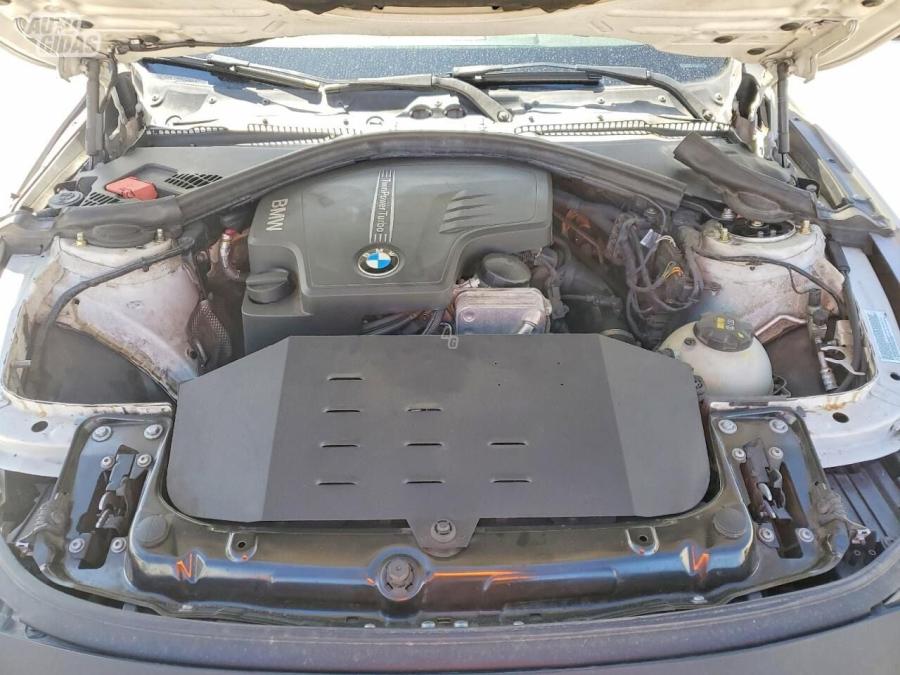 White BMW 328 2013 in Klaipeda, with an engine capacity of 2.00 L and mileage of 156 thousand km for 4650 €, photo 12 on AUTOMOTO.COM.LV