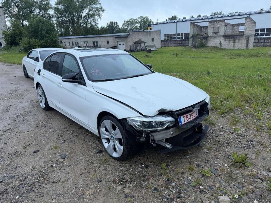 Balts BMW 328 2013 Plungė, ar dzinēja tilpumu 2.01 L un nobraukumu 250 tūkst. km par 8150 €, foto 5 vietnē AUTOMOTO.COM.LV