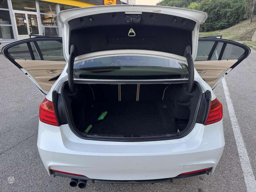 Balts BMW 328 2013 Jonava, ar dzinēja tilpumu 2.00 L un nobraukumu 224 tūkst. km par 8499 €, foto 18 vietnē AUTOMOTO.COM.LV
