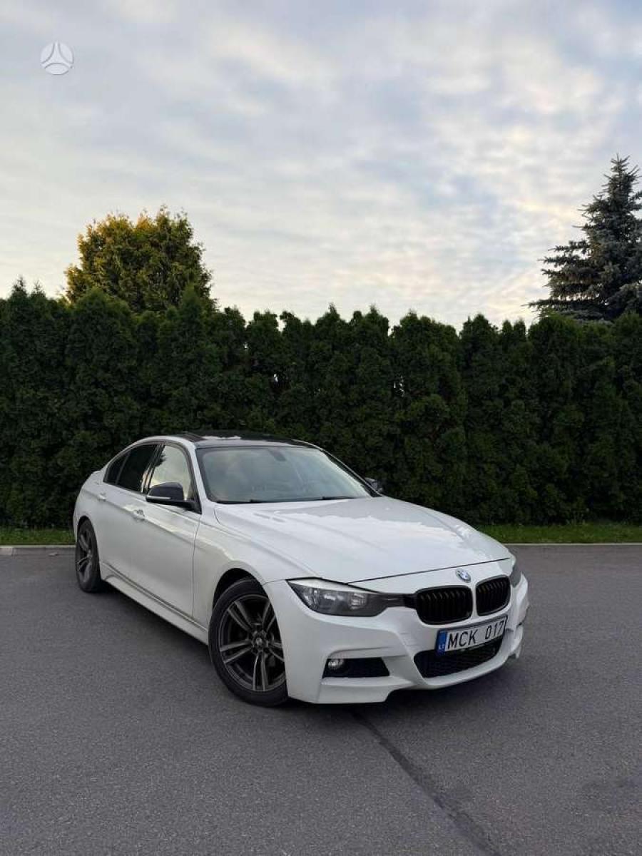 White BMW 328 2013 in Vilnius, with an engine capacity of 2.00 L and mileage of 229 thousand km for 8000 €, photo 1 on AUTOMOTO.COM.LV