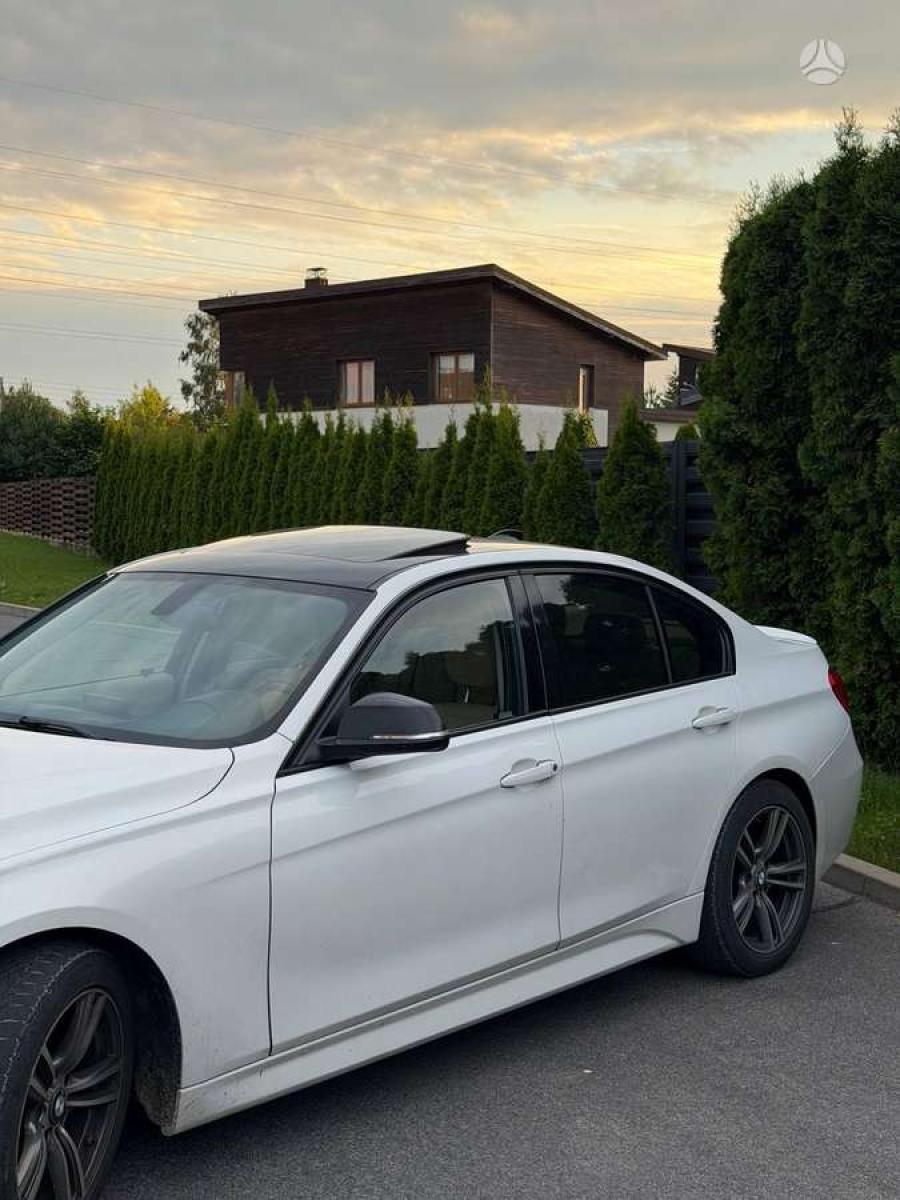 White BMW 328 2013 in Vilnius, with an engine capacity of 2.00 L and mileage of 229 thousand km for 8000 €, photo 6 on AUTOMOTO.COM.LV