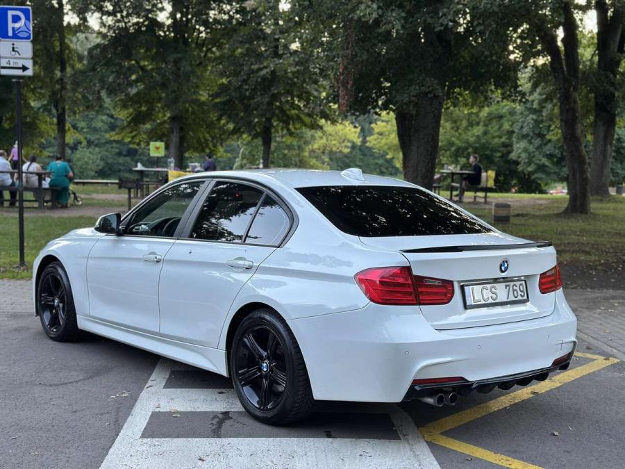 Balts BMW 328 2013 Viļņa, ar dzinēja tilpumu 2.00 L un nobraukumu 266 tūkst. km par 10500 €, foto 4 vietnē AUTOMOTO.COM.LV