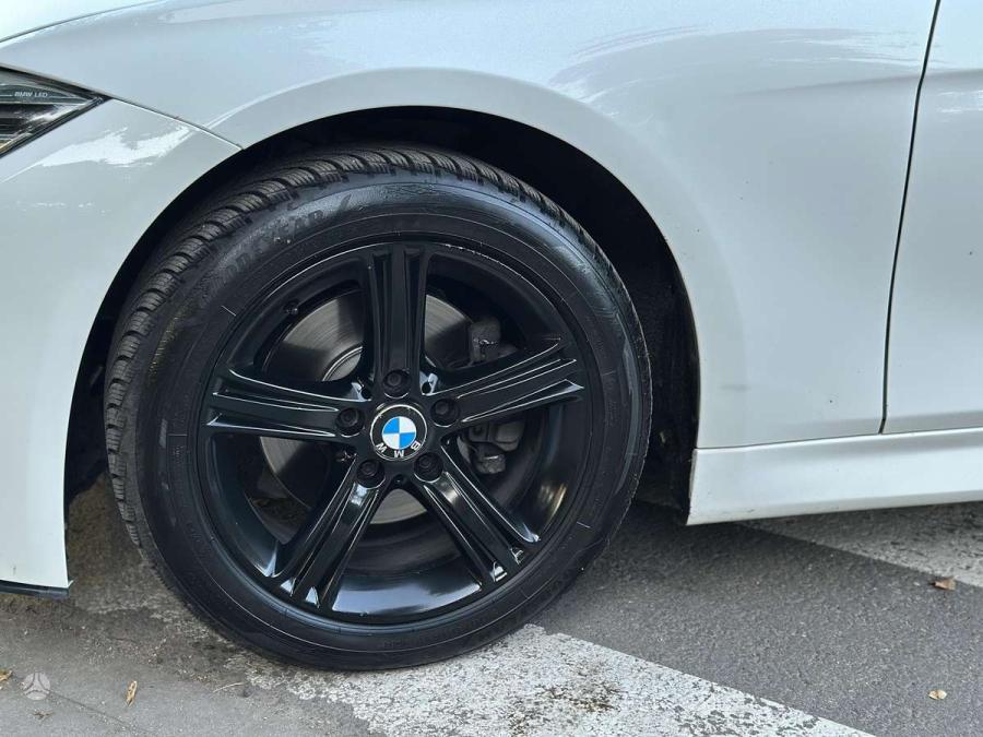 Balts BMW 328 2013 Viļņa, ar dzinēja tilpumu 2.00 L un nobraukumu 266 tūkst. km par 10500 €, foto 6 vietnē AUTOMOTO.COM.LV