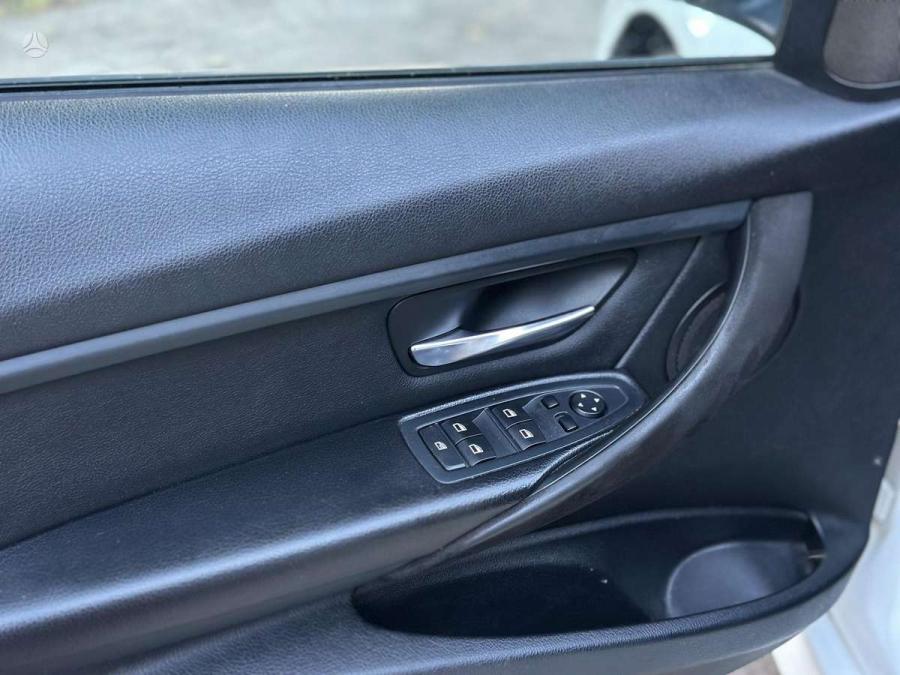 Balts BMW 328 2013 Viļņa, ar dzinēja tilpumu 2.00 L un nobraukumu 266 tūkst. km par 10500 €, foto 11 vietnē AUTOMOTO.COM.LV