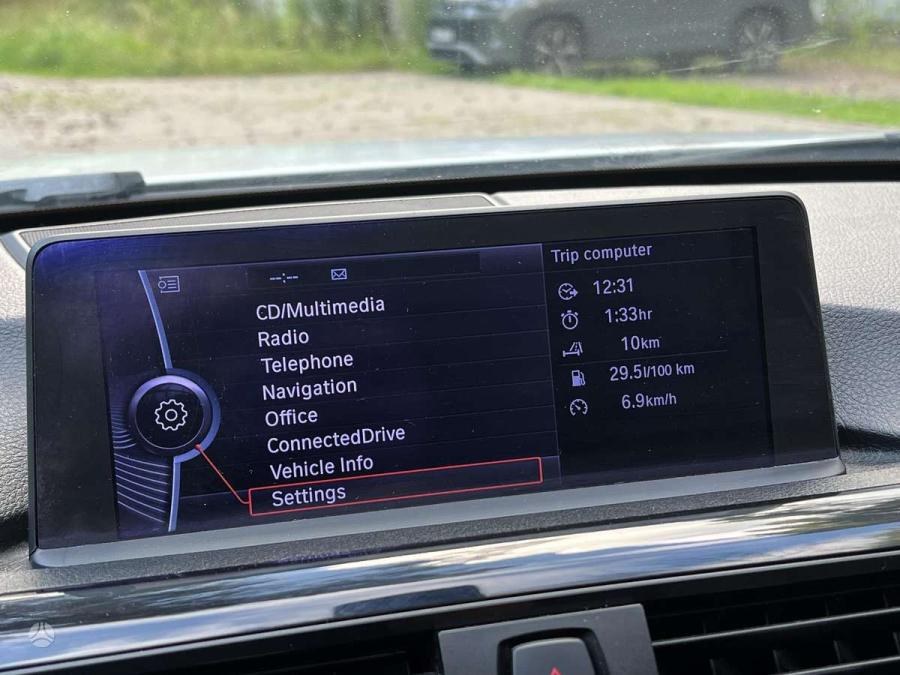 White BMW 328 2013 in Vilnius, with an engine capacity of 2.00 L and mileage of 250 thousand km for 10300 €, photo 19 on AUTOMOTO.COM.LV