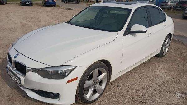 White BMW 328 2014 in Vilnius, with an engine capacity of 2.00 L and mileage of 192 thousand km for 10750 €, photo 4 on AUTOMOTO.COM.LV