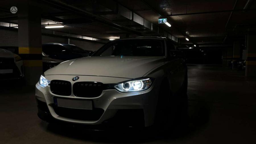 White BMW 328 2014 in Vilnius, with an engine capacity of 2.00 L and mileage of 212 thousand km for 13700 €, photo 3 on AUTOMOTO.COM.LV