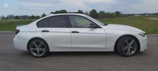 White BMW 328 2014 in Klaipeda, with an engine capacity of 2.00 L and mileage of 175 thousand km for 12700 €, photo 3 on AUTOMOTO.COM.LV