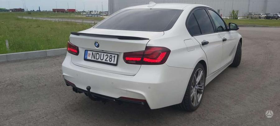White BMW 328 2014 in Klaipeda, with an engine capacity of 2.00 L and mileage of 175 thousand km for 12700 €, photo 5 on AUTOMOTO.COM.LV