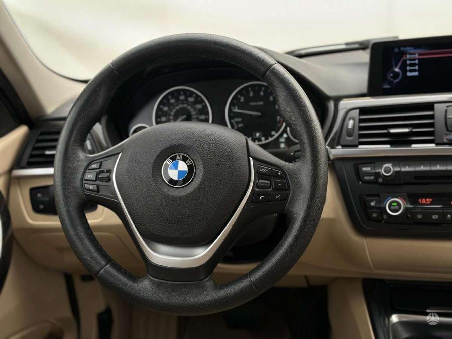 White BMW 328 2015 in Vilnius, with an engine capacity of 2.00 L and mileage of 186 thousand km for 9450 €, photo 15 on AUTOMOTO.COM.LV