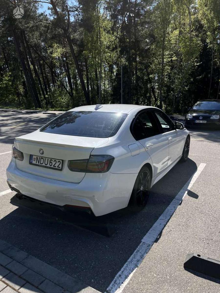 White BMW 328 2015 in Klaipeda, with an engine capacity of 2.00 L and mileage of 134 thousand km for 12400 €, photo 5 on AUTOMOTO.COM.LV