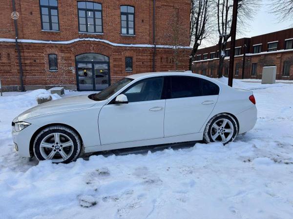 Balts BMW 328 2015 Kauņa, ar dzinēja tilpumu 2.00 L un nobraukumu 142 tūkst. km par 9500 €, foto 3 vietnē AUTOMOTO.COM.LV