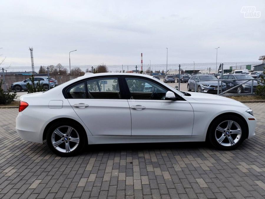 White BMW 328 2015 in Siauliai, with an engine capacity of 2.00 L and mileage of 224 thousand km for 7700 €, photo 7 on AUTOMOTO.COM.LV