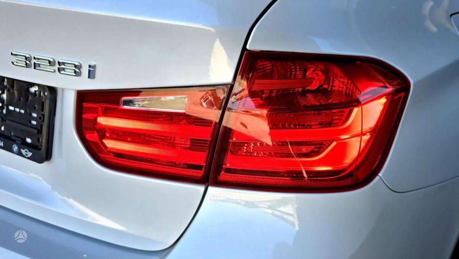 Balts BMW 328 2015 Kretinga, ar dzinēja tilpumu 2.00 L un nobraukumu 158 tūkst. km par 12500 €, foto 23 vietnē AUTOMOTO.COM.LV