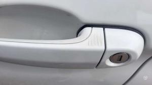 White BMW 328 2015 in Vilnius, with an engine capacity of 2.00 L and mileage of 218 thousand km for 10500 €, photo 19 on AUTOMOTO.COM.LV