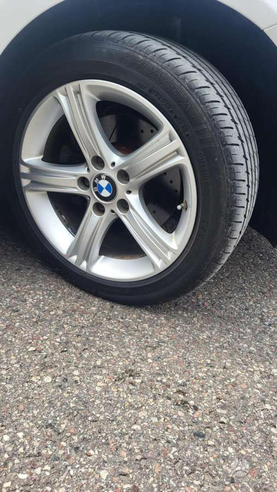 White BMW 328 2015 in Vilnius, with an engine capacity of 2.00 L and mileage of 218 thousand km for 10500 €, photo 20 on AUTOMOTO.COM.LV