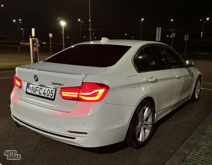 Balts BMW 328 2016 Viļņa, ar dzinēja tilpumu 2.00 L un nobraukumu 173 tūkst. km par 13000 €, foto 19 vietnē AUTOMOTO.COM.LV